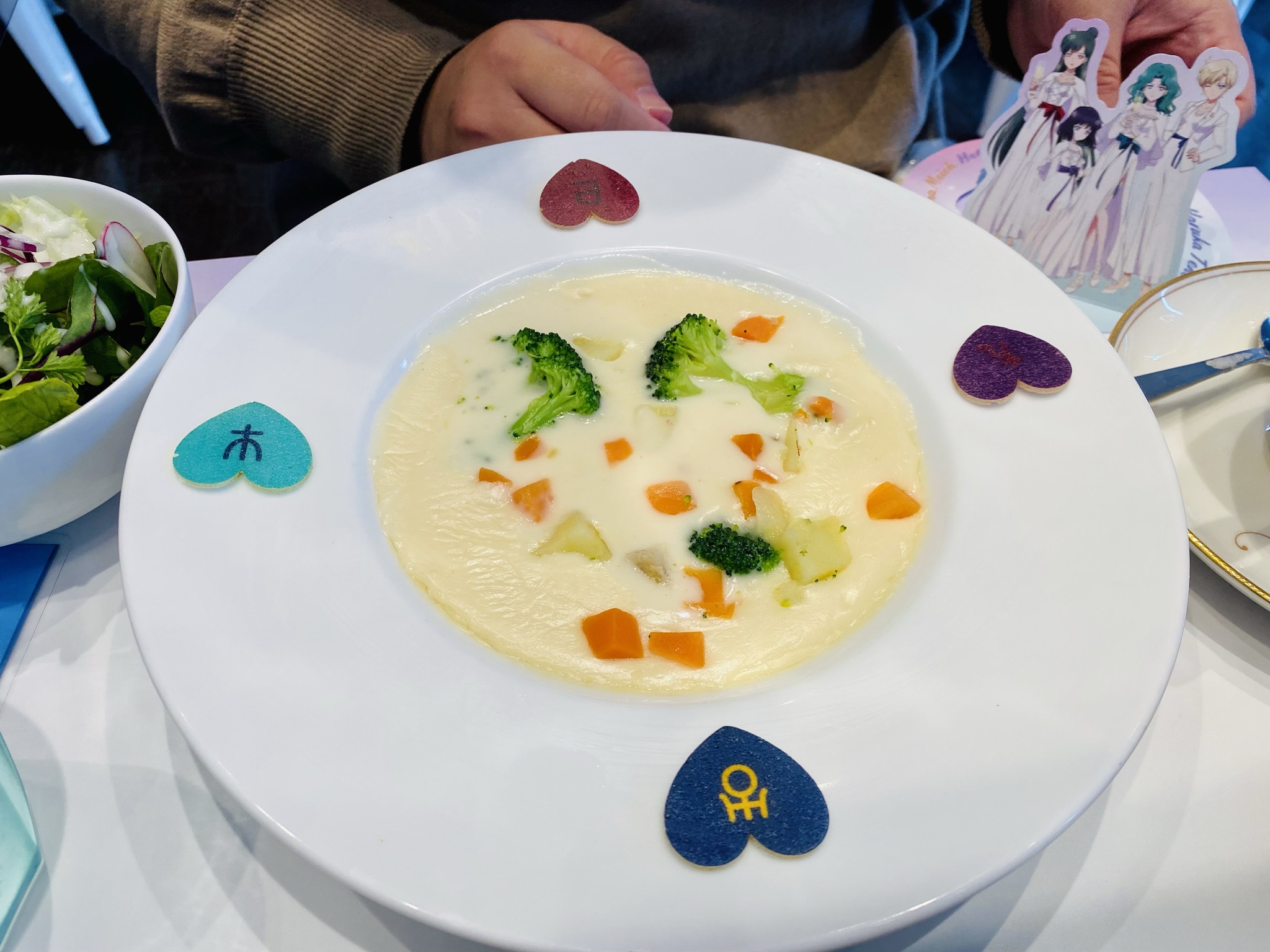 SAILOR MOON CAFÉ en Tokyo Skytree – Colores de Japón